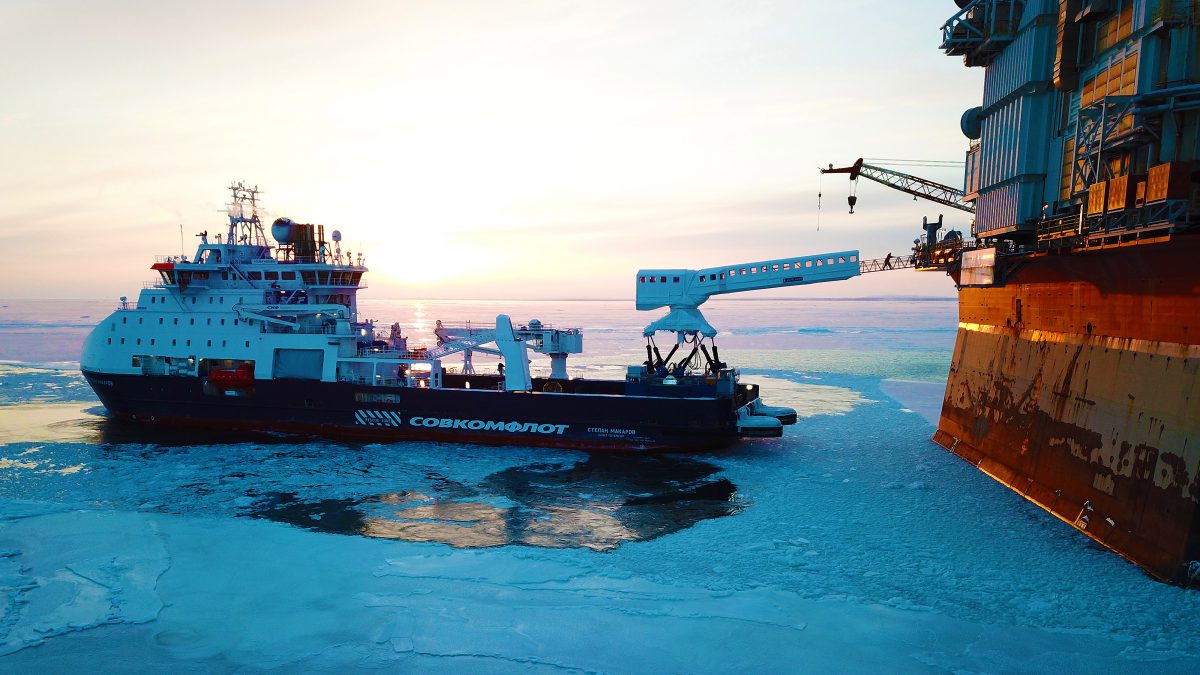 Ampelmann: Safe access to offshore structures - TU Delft Campus